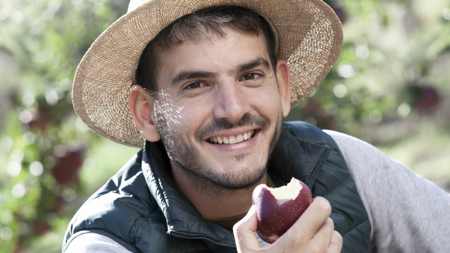 Introducing SolunaTM | Soluna Apple